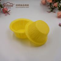 China Disposable Greaseproof Muffin Cup Liners Over Rim 220°C Oil Resistant Baking Cups for sale