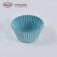 China Greaseproof Baking Cups for Cupcakes Disposable Muffin Cup 220°C Food Grade for sale