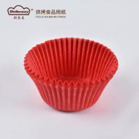 China Greaseproof Baking Cups for Cupcakes Disposable Muffin Cup 220°C Food Grade for sale