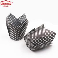 China Disposable Tulip Cupcake Paper Holders Greaseproof Baking Cups 220°C Oil Resistant for sale