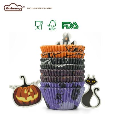 China Food Grade Halloween Cupcake Liners Greaseproof Baking Paper Muffin Cups 220°C for sale