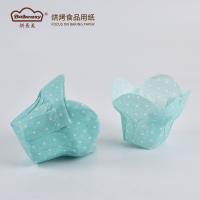 China Bulk Lotus Muffin Paper Liners Polka Dots Non Greasy Oven Safe 220°C Disposable Cake Holders for Baking for sale