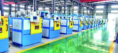 China Turret Type Horizontal Wrapping Machine With 1800rpm Reel Speed Servo Control Tension for sale