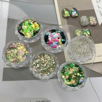 China Create Stunning Nail Designs with Magic Color Sequin Nail Polish and Aurora Effect for sale