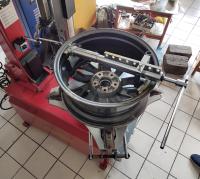 China Portable Rim Car Repair Machines 14kgs 1 Year Warranty for sale
