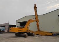China Telescopic Arm For Kato HD2045-3 Large Excavator With 1.8m3 Clamshell Bucket for sale