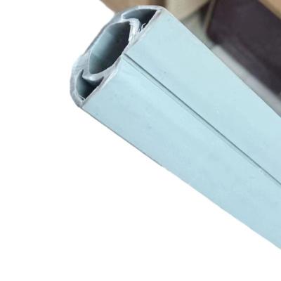 China UV Resistant PP Extrusion Green Plastic Door Strips ODM Decorative Wall Profiles Customized for sale