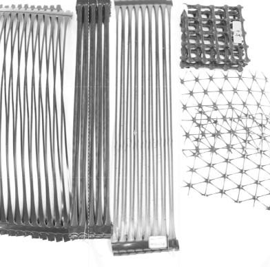 China HDPE Uniaxial Geogrid 25-200 KN/M Tensile Strength for Soil Reinforcement Retaining Walls for sale
