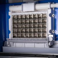 China Customized Design Portable 50Kg Cube Ice Maker for Food Beverage Shop 500*580*790mm for sale