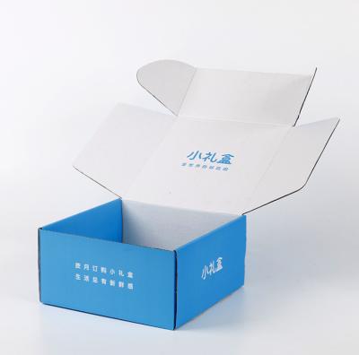 China 2mm Cardboard Package Boxes Biodegradable Toy Gift Boxes for sale