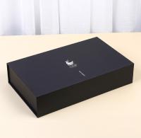 China Sturdy 150gsm Magnetic Folding Gift Boxes 245*220*55mm for sale