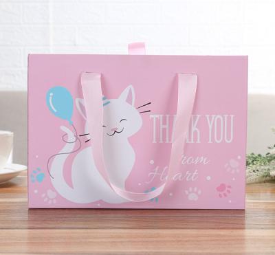 China High Smoothness 300 Grams Drawer Gift Box With Ribbon Handle for sale