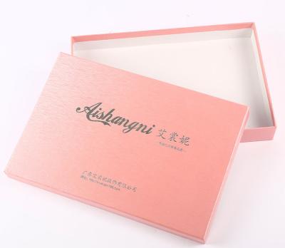 China Tightly Bonded Rigid Cardboard Gift Boxes With Lid Silver Foil Stamping for sale