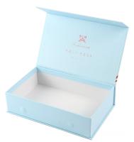 China 110g/M2 Book Shaped Gift Box With Magnetic Closing Lid OEM Printing for sale