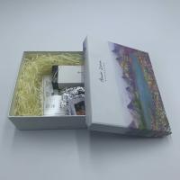 China 157gsm Art Paper Rigid Cardboard Gift Boxes Spot UV Perfumes Packaging for sale