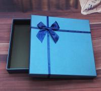 China Ribbon Square Gift Boxes With Lids 4C Offset Printing Packaging for sale