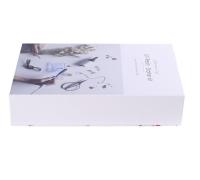 China CMYK 4 Color Magnetic Cardboard Box Customized Sturdy Gift Box for sale