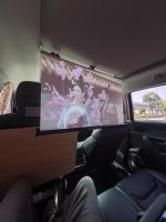 China Patented One-Touch Retract Screen 41/48 inch for sale