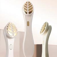 China Effortlessly Reverse Aging with Led Eye Massage Pen Target Area Eyes Size 152*25*30mm for sale