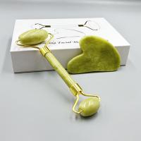 China 100% Natural Jade Stone Jade Facial Roller and Gus Sha Custom Box Sets for 19*16*5cm for sale