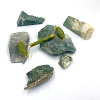 China Jade Roller and Gua Sha Oil Set for Face Neck Body Massage Waterproof 100% Natural for sale