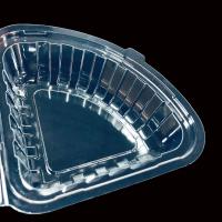 China Customized Quarter Round Plastic Box for Cheese Cakes Cheeseburgers Clear PET Clamshell for sale