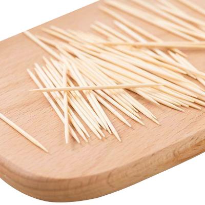 China Customizable Thin Bamboo Toothpicks Disposable Eco Friendly Toothpicks for sale