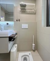 China Concealed Plastic Toilet Cistern with Rubber Seal - Easy Installation for sale