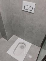 China Ceramic Disc Flush Mechanism Included in Built-in WC Cistern for Rectangular Toilets for sale