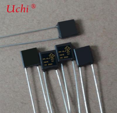 China 150 Degree Plastic Case Thermal Cut Out Fuse For Transformer 2A Alloy for sale