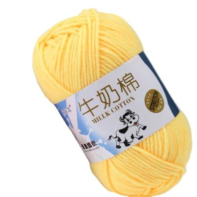 China Knitting Soft Worsted  Baby 5 ply Super Soft-feeling Yarn Thick Milk Cotton For Crochet for sale