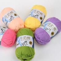 China Hand High-quality Wholesalers Knitting 5ply Milk Cotton Crochet blended yarn for sale