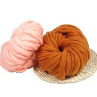 China low price super soft 250g chunky  weaving blankets  iceland wool yarn roving for sale