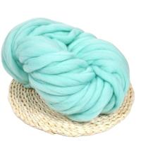 China High Quality Various Colors Chunky Yarn Soft Texture 250g Iceland Style Roving Wool Yarn for sale