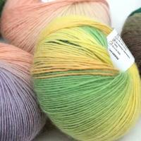 China Hot sale hand knitting yarn for sweater Top quality wool yarn 100% wool 50g/ball hand knitting fancy yarn  rainbow color for sale