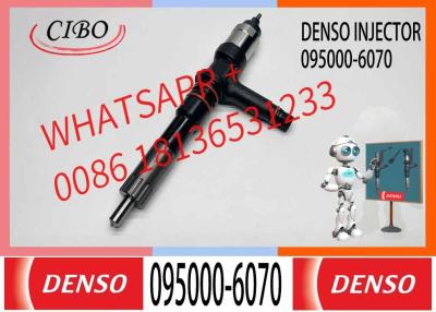 China Fuel injector 095000-6070  6251-11-3100 For KOMATSU PC350-7 PC400-7 for sale