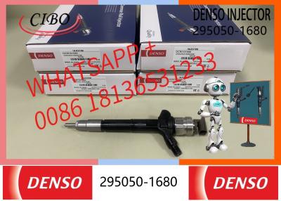 China 23670-UM010 Common Rail Fuel Injector 23670-UM010 295050-1680 for IZ Diesel Engine for sale