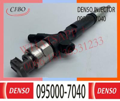 China 095000-7040 New Genuine Brand Diesel Engine Fuel Injector 095000-7041 23670-39145 for sale