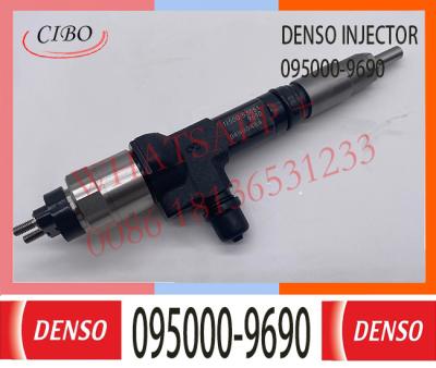 China Diesel Common Rail Fuel Injector 095000-9690 For KUBOTA V3800 1J500-53051 for sale