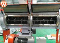 China 1-2.5TPH Yield Feed Pellet Machine For Poultry Farm 2mm 4mm Screw 12-120rpm for sale