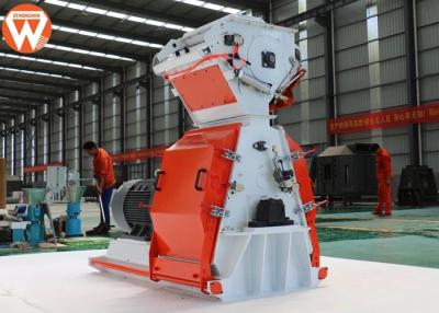 China Poultry Layer Chicken Bird Small Pellet Making Machine , Mash Animal Feed Plant Machinery for sale