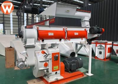 China Livestock Cattle Feed Pellet Production Line With Forced Feeding Mouth Durable for sale