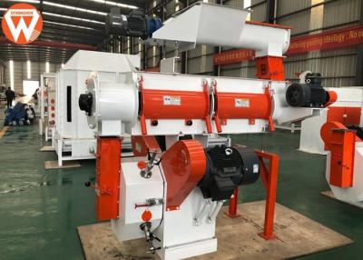 China 250mm Ring Die Animal Feed Pellet Machine With Siemens Motor And SKF Bearing for sale