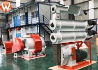 China High Capacity feed pellet making machine / Chicken Pellet Machine With Siemens Motor SKF Bearing for sale