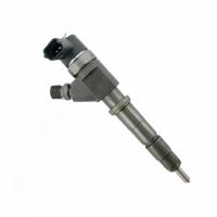 China Truck Engine Fuel Injector Diesel Fuel Injector Common Rail Injector 0445120126 With Nozzle Dlla135p1747 for Excavator for sale