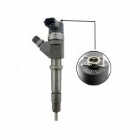 China Truck Engine Fuel Injector Diesel Fuel Injector Common Rail Injector 0445120126 With Nozzle Dlla135p1747 for Excavator for sale