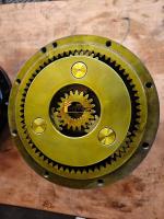 China 2053199 Swing Gearbox Shaft Sun Gear Motor Drive For Hitachi ZX200-3 ZX200-5G 9260805 9260804 4610138, 4398514, 9196963 for sale