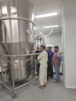 China 100-180kg Batch Fluid Bed Dryer Granulator with 670L Capacity and 30kW Fan Power for Pharmaceutical Processing for sale