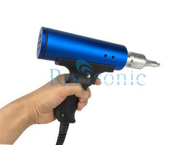 China 28khz High Amplitude Ultrasonic Spot Welding Gun with titanium horn for sale