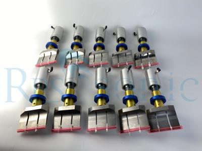 China Digital Rubber Ultrasonic Cutting Device 40Khz 40μM Horn Amplitude for sale